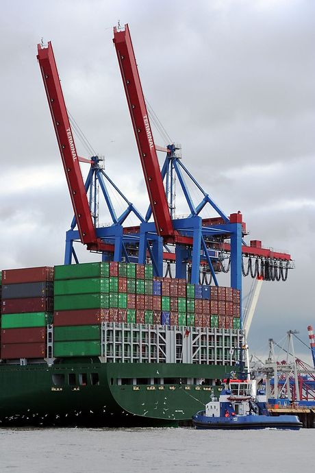 The VDE Institute tests and certifies products for rail, ship and offshore