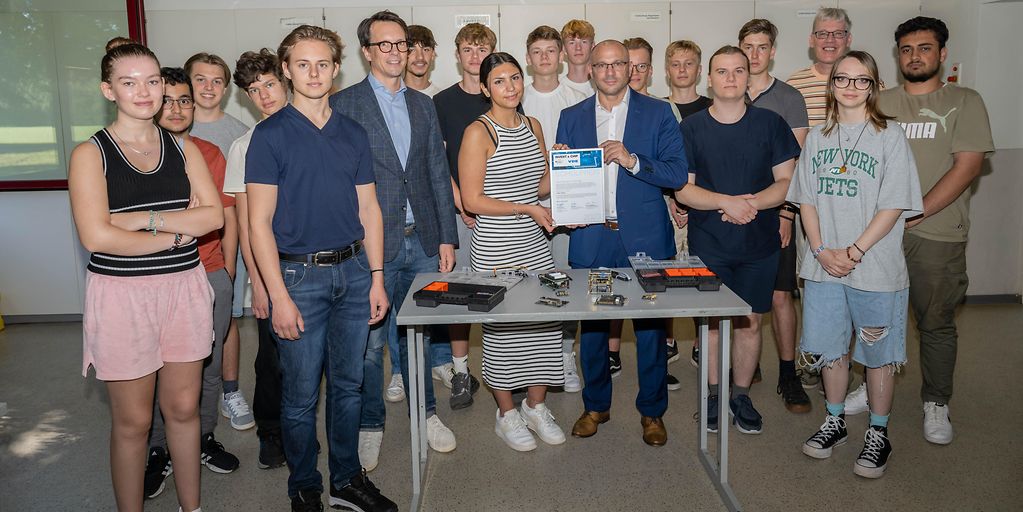 The microchip whizzes from Dormagen: Leibniz Gymnasium takes first ...