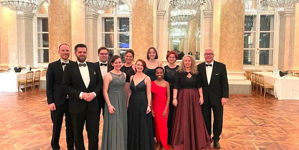 E-Race Team besucht Opernball in Wien