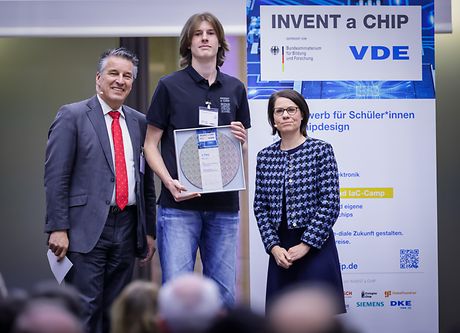 Creative minds, smart chips - students design their own microchips with ...