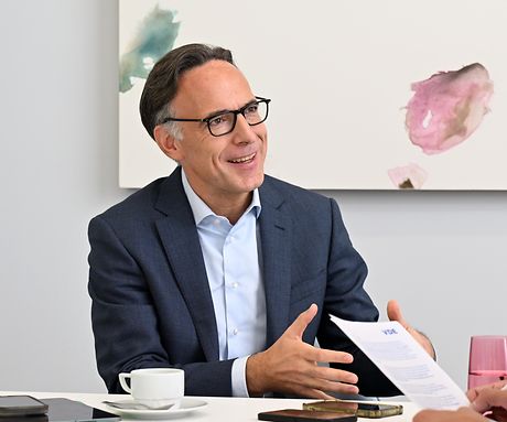 Interview mit Marc Spieker, Chief Operating Officer Commercial, E.ON SE